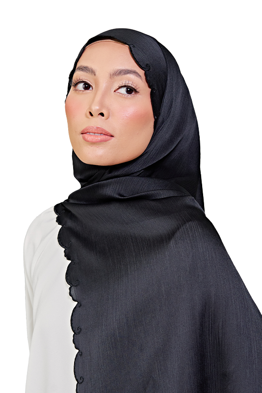 Sulam Melor Scarf in Jet Black