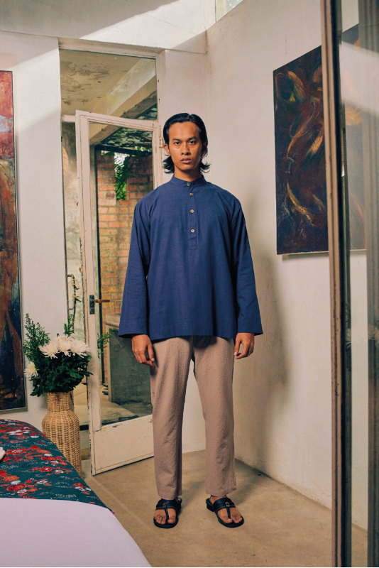 UMMA Bentara Kurta Bakawali Raya 2024 in Navy Blue