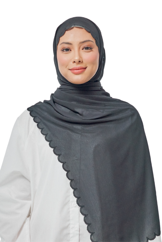 Sulam Delima Scarf in Jet Black